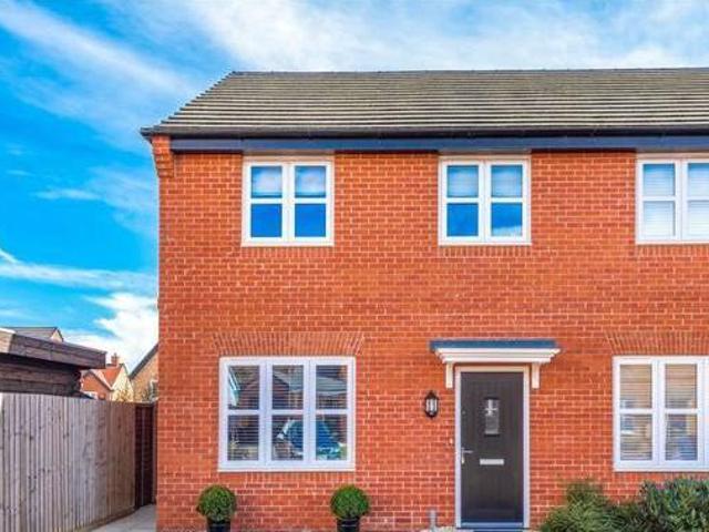3 bedroom semidetached house for sale in Rosebay Close Ampthill Bedfordshire MK45