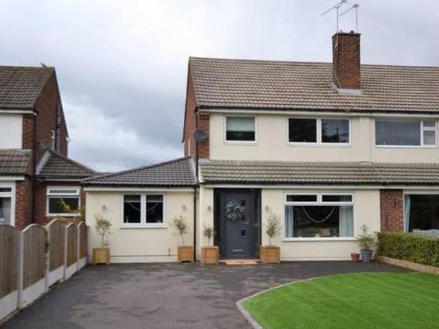 3 bedroom semidetached house for sale in Station Road Holmes Chapel CW4