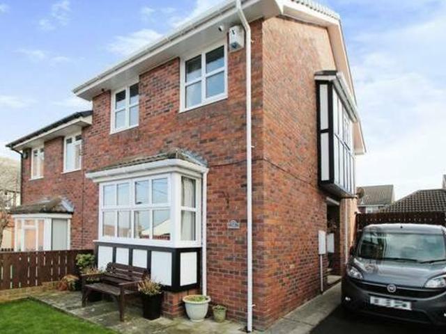 3 bedroom semidetached house for sale in Swalwell Close Prudhoe NE42 6EX NE42