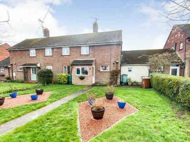 3 bedroom semidetached house for sale in Swinderby Road Newark NG23