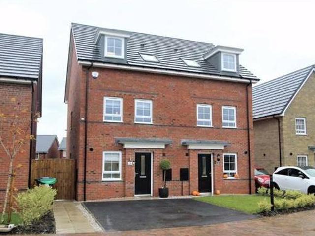 3 bedroom semidetached house for sale in Swinley Forest Drive Warrington Cheshire WA4