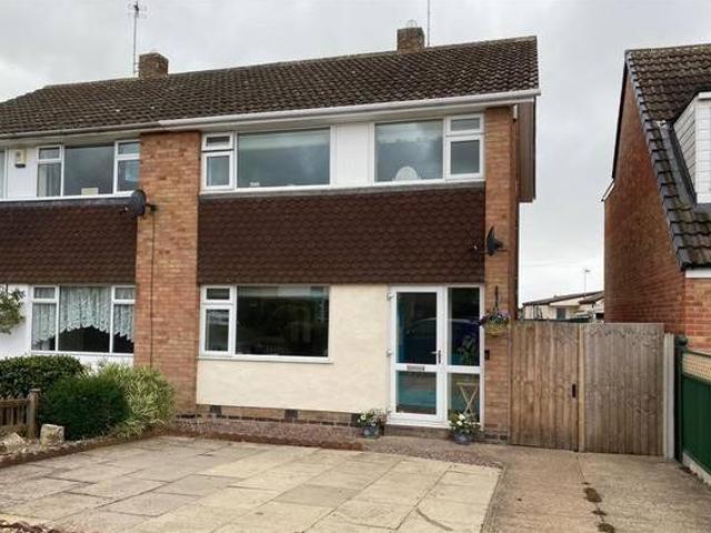 3 bedroom semidetached house for sale in Sycamore Way Littlethorpe LE19 2HW LE19