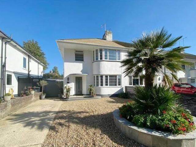 3 bedroom semidetached house for sale in Sea Lane GoringBySea Worthing BN12