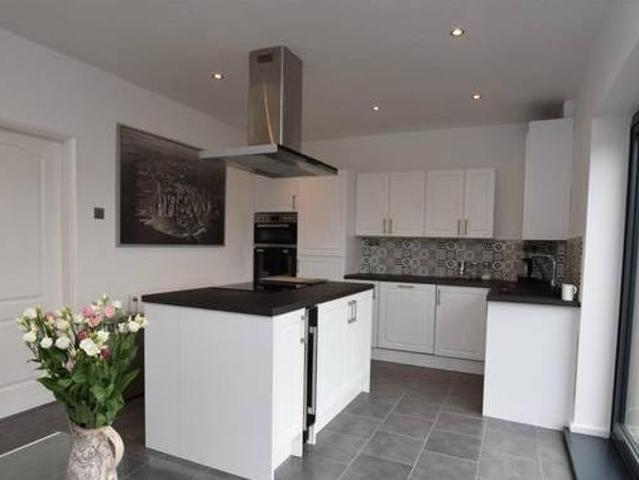 3 bedroom semidetached house for sale in Shay Road Stocksbridge Sheffield S36