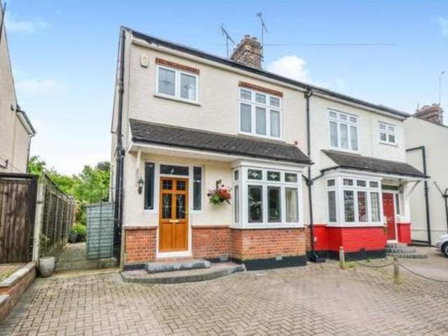 3 bedroom semidetached house for sale in South Drive Warley Brentwood CM14