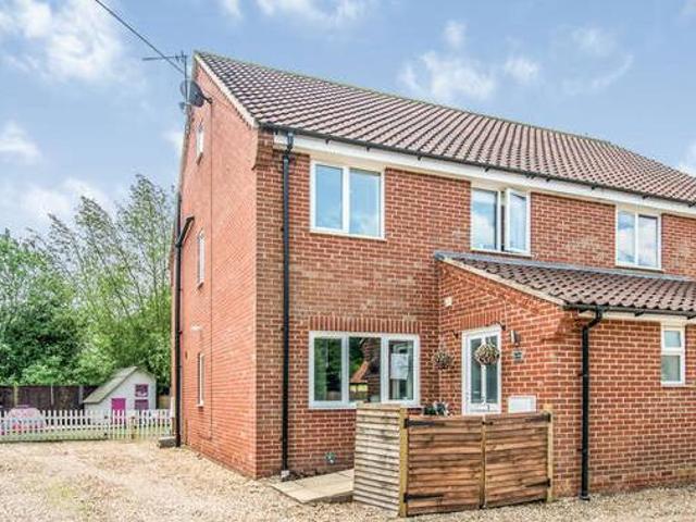 3 bedroom semidetached house for sale in South Green Dereham NR19