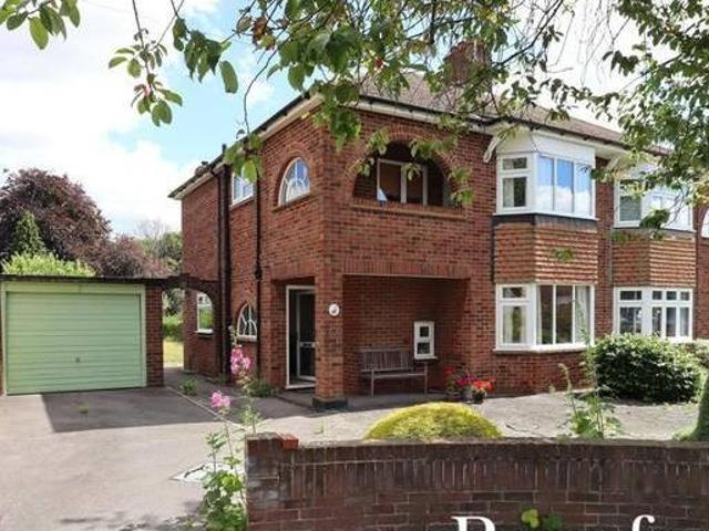 3 bedroom semidetached house for sale in Tyrells Close Chelmsford CM2