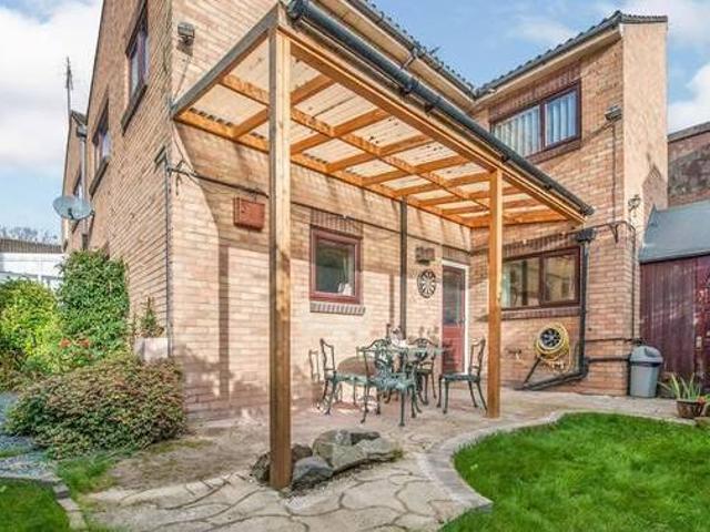 3 bedroom semidetached house for sale in The Lampreys Gloucester Gloucestershire GL4