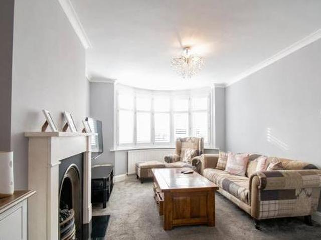 3 bedroom semidetached house for sale in Third Avenue WD25