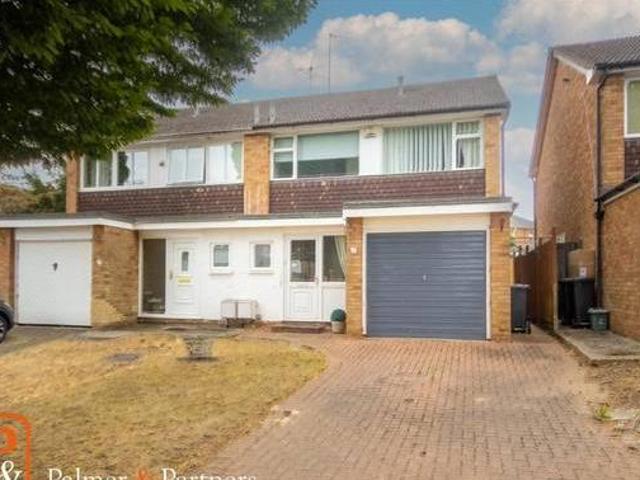 3 bedroom semidetached house for sale in Thornwood Colchester Essex CO4