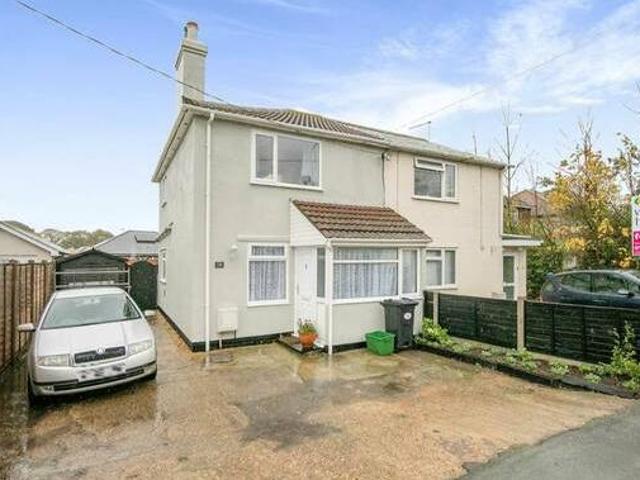 3 bedroom semidetached house for sale in Weeley Road Little Clacton ClactonOnSea CO16