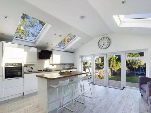3 bedroom semidetached house for sale in Wells Road Whitchurch Bristol BS14
