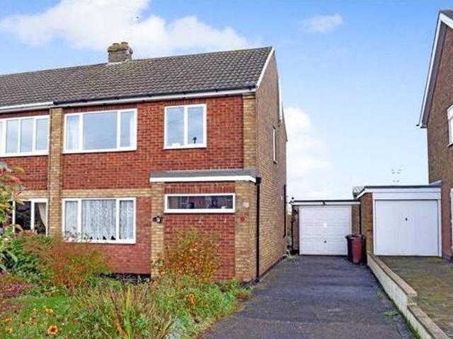 3 bedroom semidetached house for sale in Wesley Close Winterton North Lincolnshire DN15