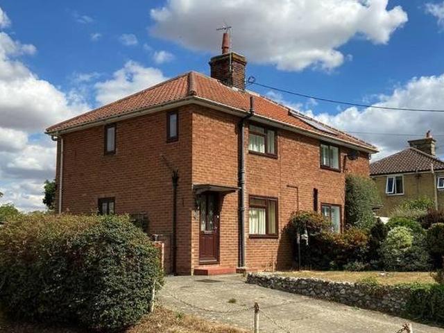 3 bedroom semidetached house for sale in Woolpit Suffolk IP30