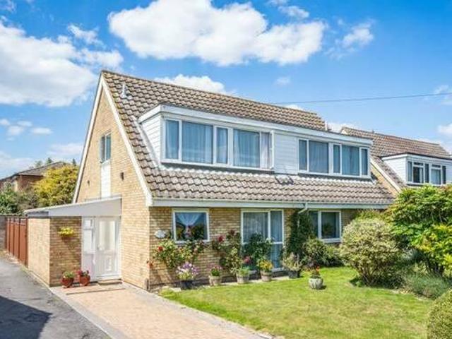 3 bedroom semidetached house for sale in Wolsey Way Cambridge CB1