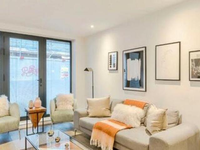 3 Bedroom Serviced Apartment For Rent In London
