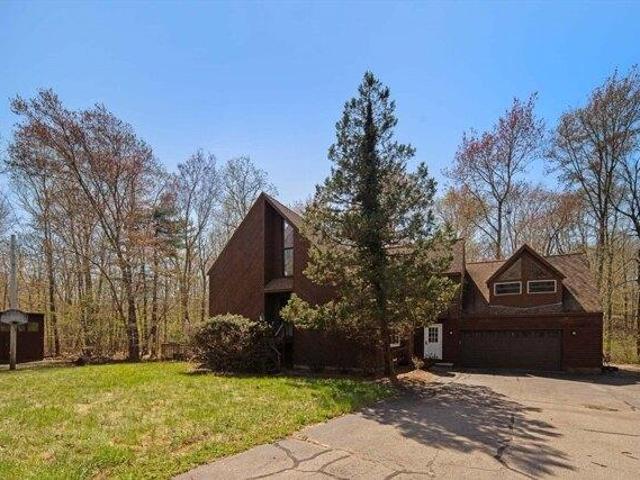 3 bedroom, Sharon MA 02067 102410018