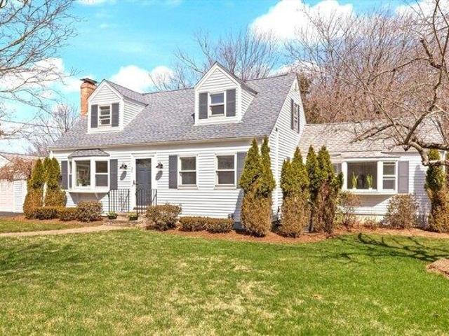 3 bedroom, Sharon MA 02067 102761785