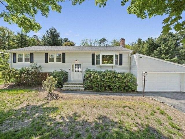 3 bedroom, Sharon MA 02067 103163061