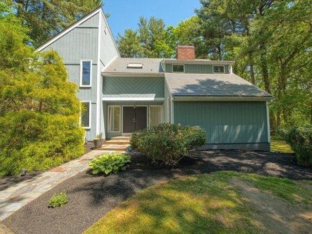 3 bedroom, Sharon MA 02067 103493634