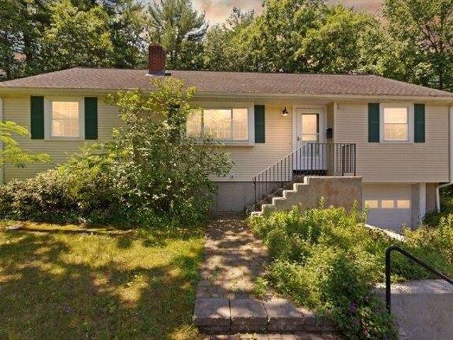 3 bedroom, Sharon MA 02067 104607761