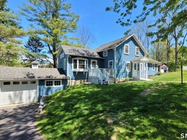 3 bedroom, Sharon CT 06069 102445156