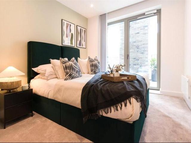 3 Bedroom Shared Living/roommate Manchester Salford LS101678188