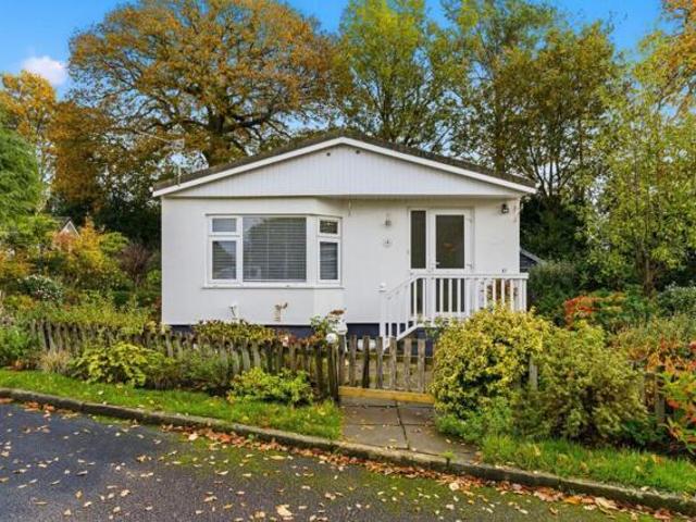 3 Bedroom Shared Living/roommate Mobberley Cheshire East LS99688693