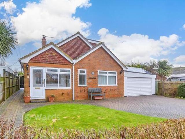 3 Bedroom Shared Living/roommate New Romney Kent LS100426018