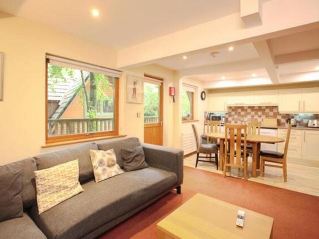3 Bedroom Shared Living/roommate Newton Abbot Devon 101676849