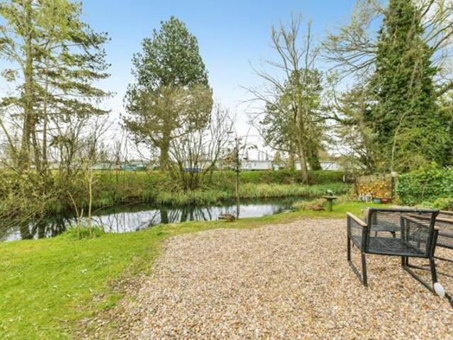 3 Bedroom Shared Living/roommate Northampton Northamptonshire LS100881481