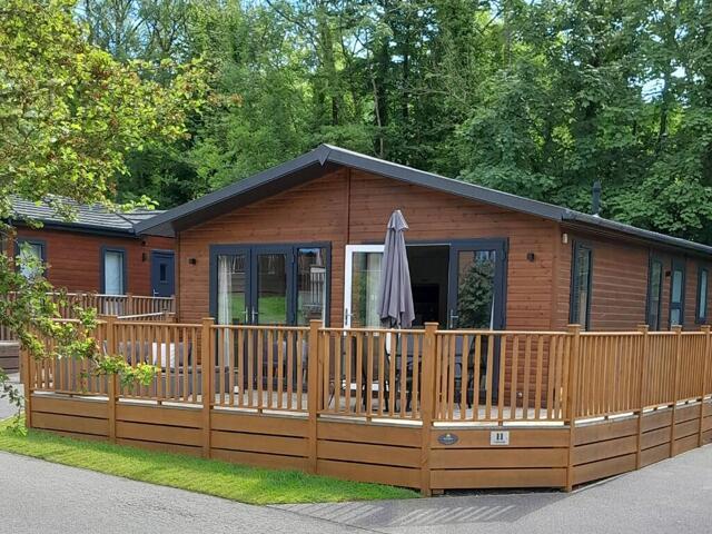 3 Bedroom Shared Living/roommate Bovey Tracey Devon LS99029418