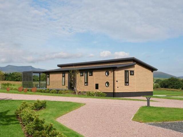 3 Bedroom Shared Living/roommate Cumbria Cumbria 98386990