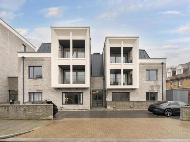 3 Bedroom Shared Living/roommate Camden Greater London 101200204