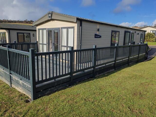 3 Bedroom Shared Living/roommate Cornwell Cornwall LS99895616