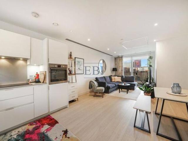3 Bedroom Shared Living/roommate Croydon Greater London LS100649346