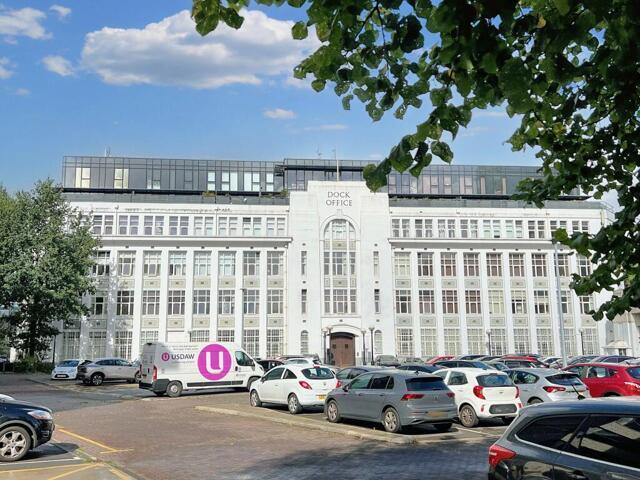 3 Bedroom Shared Living/roommate Dock Office Furness Quay Dock Office Furness Quay LS99641689