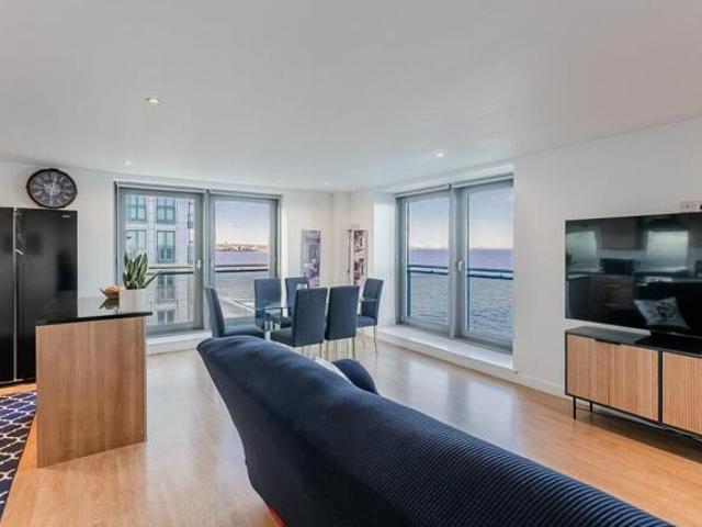 3 Bedroom Shared Living/roommate Edinburgh City Of Edinburgh LS100917392