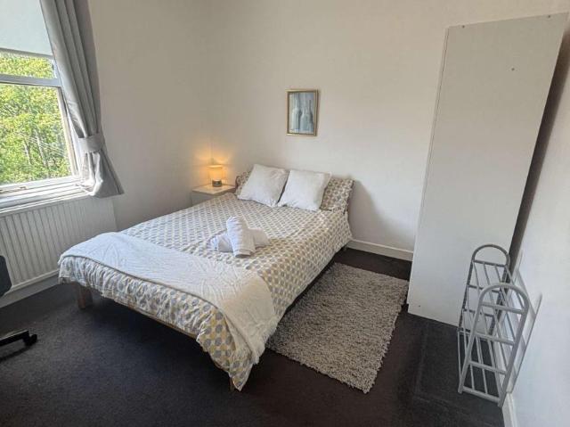 3 Bedroom Shared Living/roommate Edinburgh Edinburgh 101692764