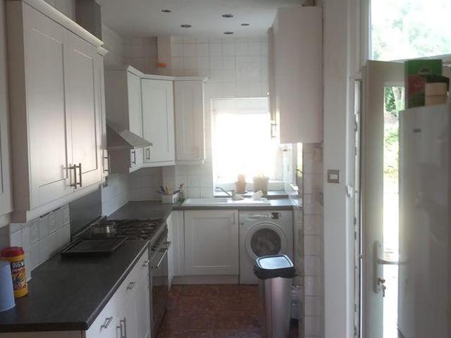 3 Bedroom Shared Living/roommate Greater London England LS96644638