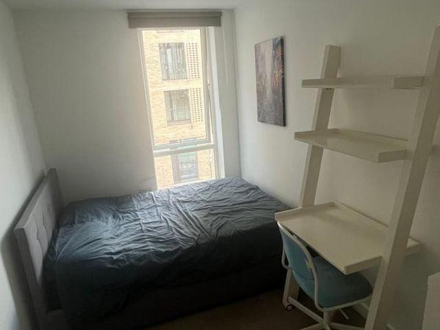 3 Bedroom Shared Living/roommate Greater London England LS97413478