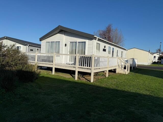 3 Bedroom Shared Living/roommate Hunstanton Norfolk LS100825161
