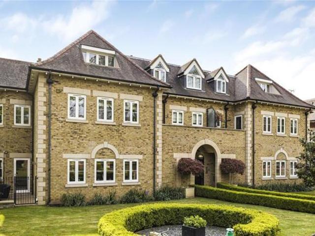 3 Bedroom Shared Living/roommate Hadley Wood Greater London 98968970