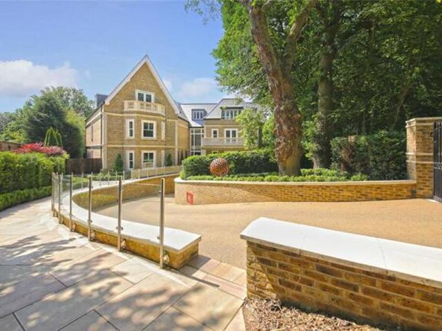 3 Bedroom Shared Living/roommate Hadley Wood Greater London 99986384