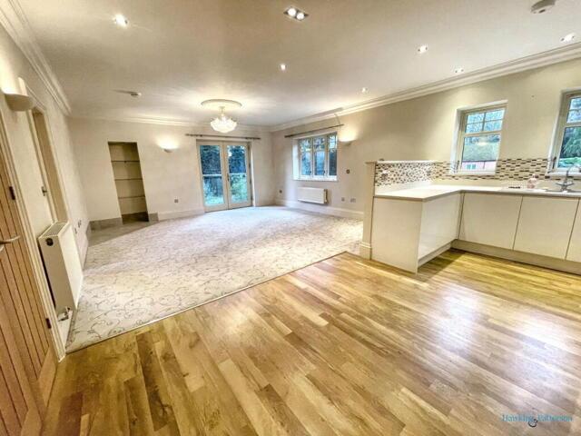 3 Bedroom Shared Living/roommate Henley In Arden Warwickshire 98903793