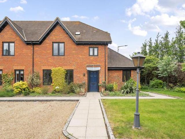 3 Bedroom Shared Living/roommate Henley On Thames Oxfordshire LS98903762