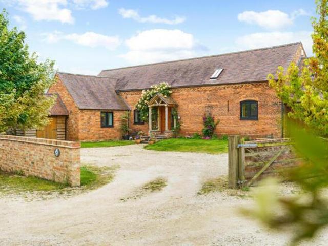 3 Bedroom Shared Living/roommate Kenilworth Warwickshire LS98504072