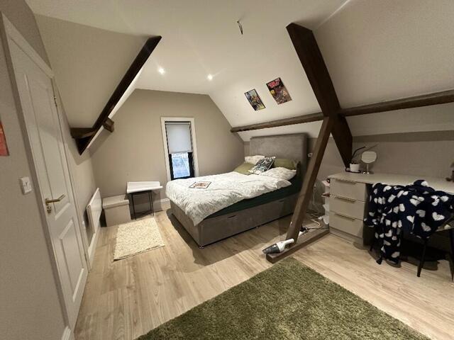 3 Bedroom Shared Living/roommate Leeds West Yorkshire LS99516276