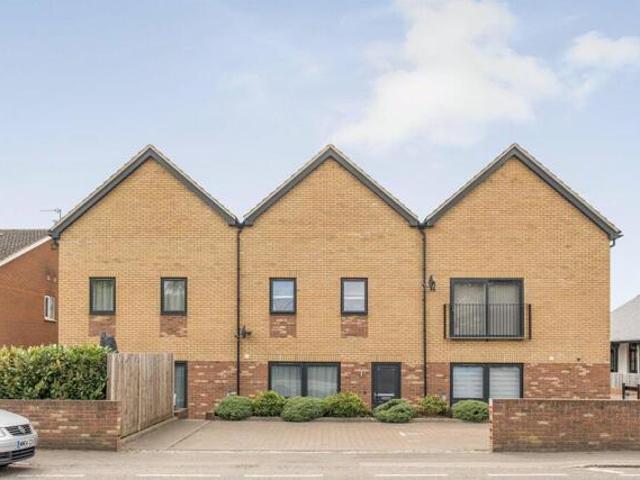 3 Bedroom Shared Living/roommate London Colney Hertfordshire LS101931715