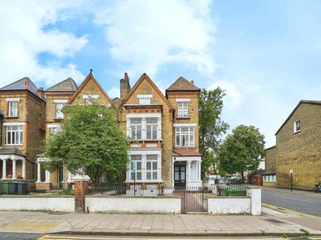 3 Bedroom Shared Living/roommate London Greater London 98477279